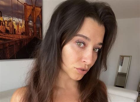 Estephania Biography 22 Photos Age Height Real Name Instagram