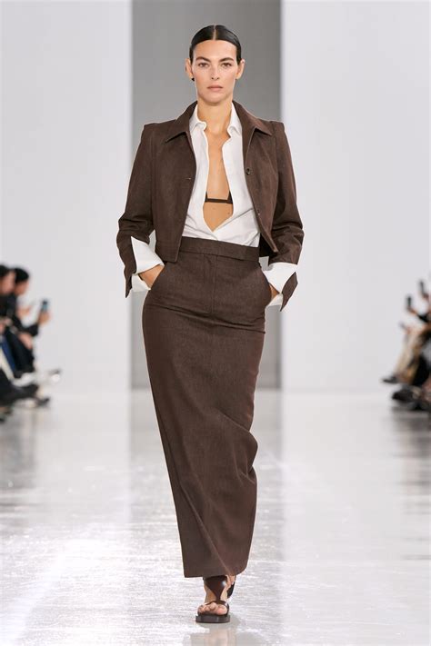 Max Mara 2025 春夏系列：科學與魔法的奇妙物語 Lifenews Hk 生活提案事務所