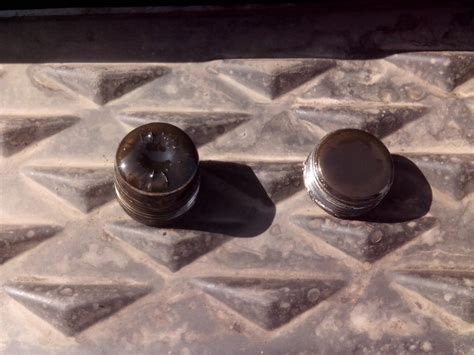 поменял масло в мостах. — УАЗ Pickup, 2,7 л, 2011 года | расходники ...