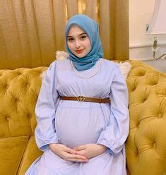 13 ide Gaya ibu hamil | gaya ibu hamil, hamil, wanita hamil