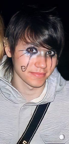 Pin By Noelia On Ryan Ross Makeup Looks Ryan Ross Panic At The