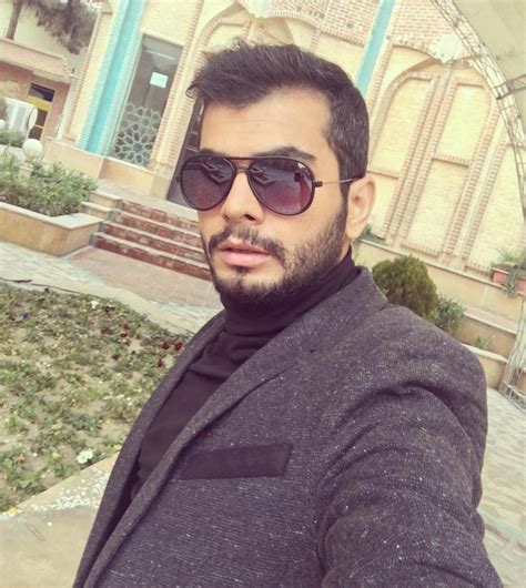 بیوگرافی حسین پور کریمی بازیگر و خواننده زندگی شخصی، عکس و پیچ