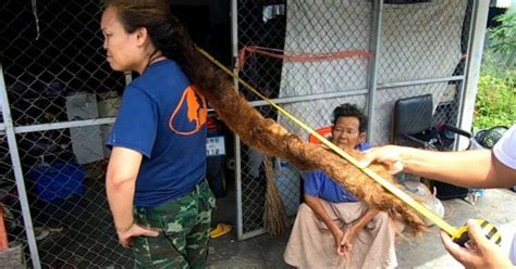 လွဲမှားစွာအယူသီးပြီး ၁၀ နှစ်လောက် ဆံပင်မညှပ်တဲ့ အမျိုးသမီး Myanmarload