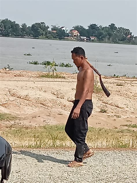 ផឹកស្រាស្រវឹងគំរាមម្ដាយនិងវាយបំផ្លិចបំផ្លាញទ្រព្យសម្បត្តិប្រជាពលរដ្ឋជិតខាងអស់មួយចំនួនត្រូវសមត្ថក