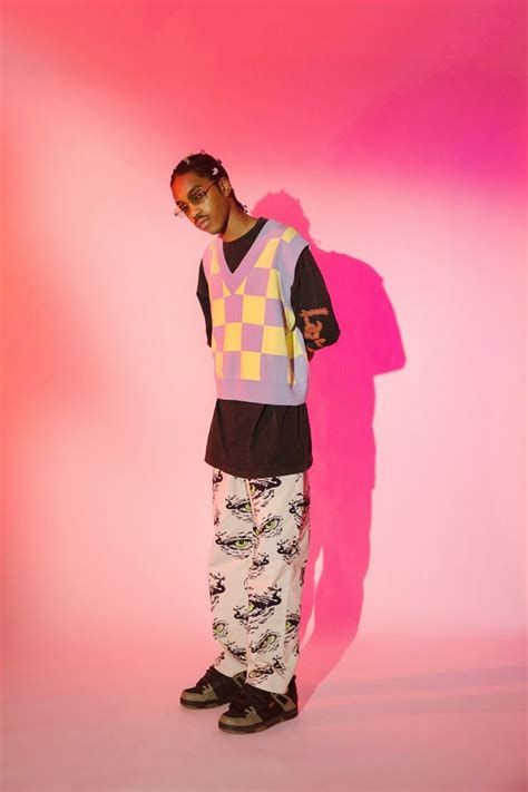 Lazy Oaf Takes Us Back To 2001 With Nostalgic Collection