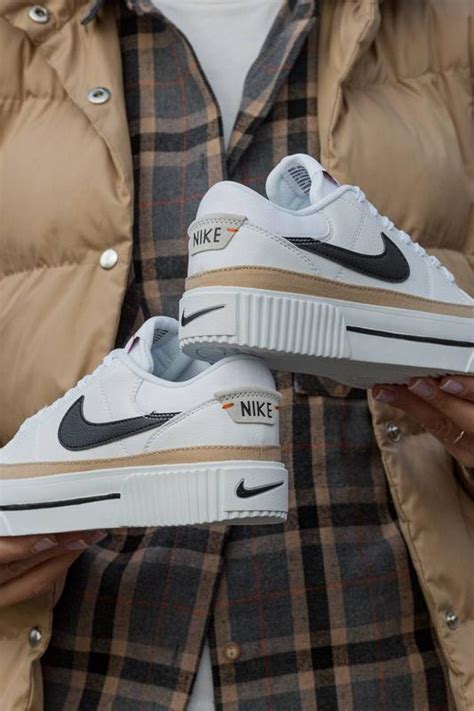 Nike Court Legacy Lift — ціна 2500 грн у каталозі Кросівки Купити жіночі речі за доступною ціною