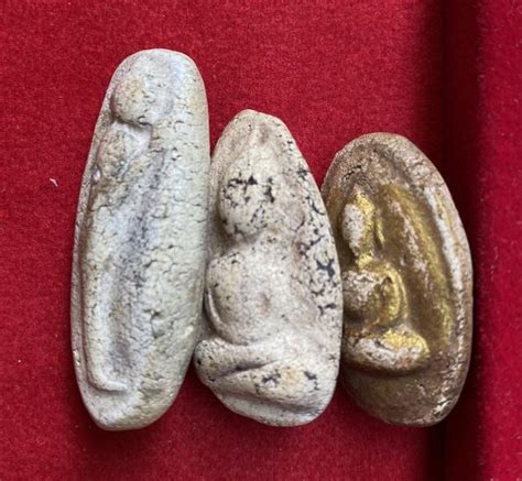 พระกรุวัดพลับ พิมพ์วันทาเสมา พิมพ์สมาธิใหญ่ และพิมพ์สมาธิเล็ก รวม 3 องค์ Ennxo