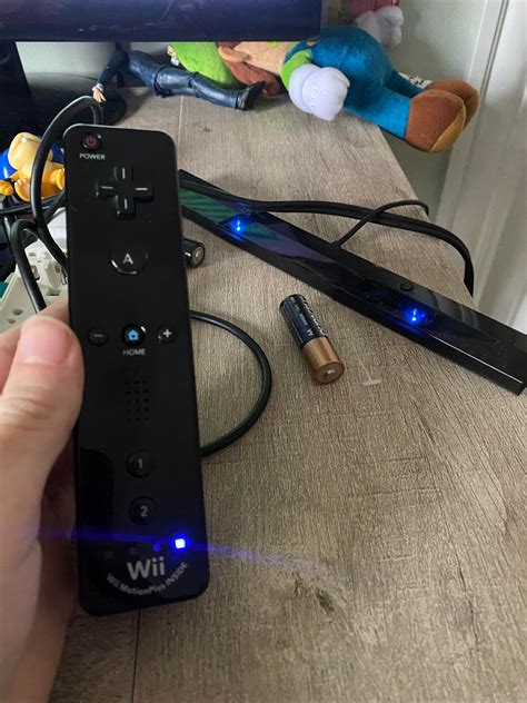my wii remote doesn t connect anymore it just goes to player 4 then