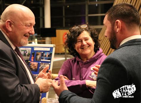 Cffi Cymru Yn Cael Effaith Yn Y Senedd Cffi Cymru