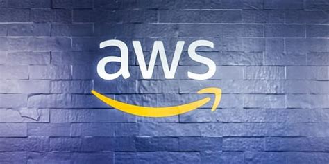 mastering sentiment analysis using amazon comprehend