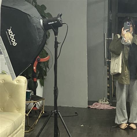 Stream Hai Con Ch Y U Nhau Xong Chia Tay Vi U Remix By Uynsuy Listen Online For Free On