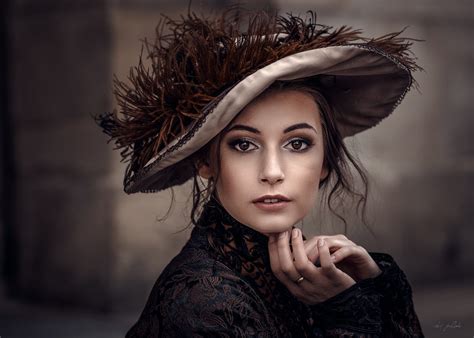 Visages De Femmes Page 5