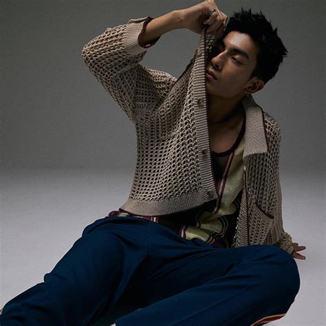 DK Huang เปดวารปหนมหนาใส ขวญใจสาวๆ หลอแซบจนตองมนต