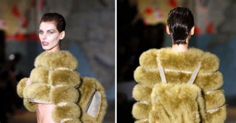 [포토] 푸들을 연상케하는 모피팬티·모피가방 눈길 세르칸 쿠라 패션쇼