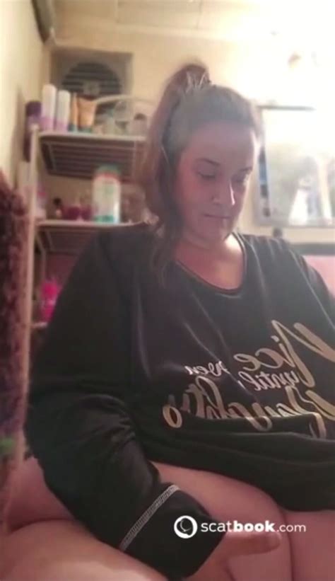 SSBBW Explodes On Toilet ThisVid