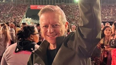 ¿qué ‘era Swiftie Representó Así Fue Vestido Arturo Zaldívar Al Concierto De Taylor Swift En