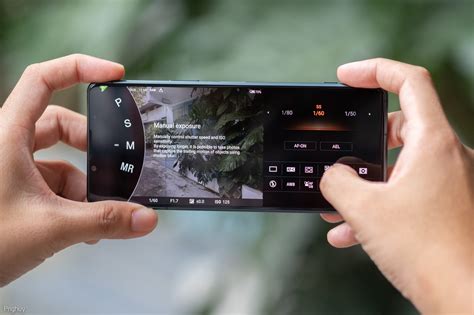 Tr N Tay Sony Xperia Iv M Ch T Sony Nh G N D Kh Ng C T N Compact