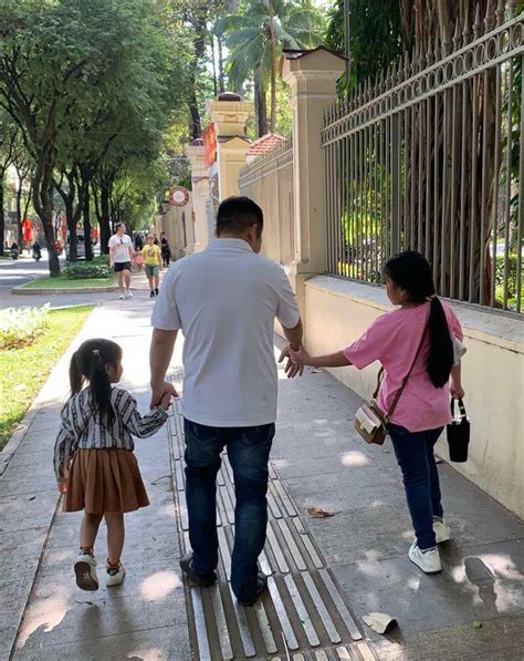 Chồng kỹ sư vợ giáo viên ở Bình Dương làm 5 việc cùng lúc để mua nhà Đời sống ZNEWS VN