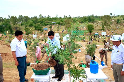 မကွေးတိုင်းဒေသကြီးဝန်ကြီးချုပ် ဦးတင့်လွင် အပူပိုင်းဒေသ၁၃ခရိုင် စိမ