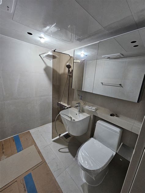 구축 인테리어 8번째 욕실위생도기설치 부동산