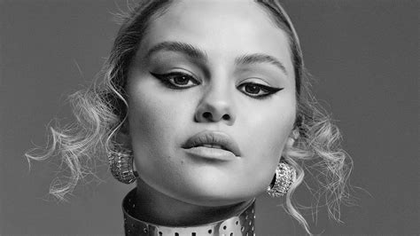 Selena Gomez Vogue Singapore Monochrome 4k 4k Hd Wallpaper Download