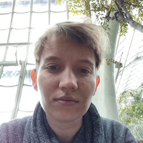 Lena Lena Savenko • Threads Say More