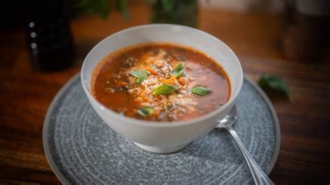 Tuscan Style Bean And Kale Soup Easy Meals With Video Recipes By Chef