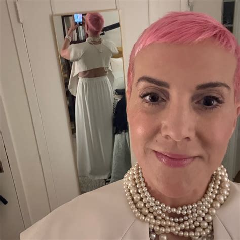 Lynn B Thefeministtrainer • Instagram Photos And Videos