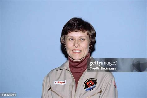 Roberta Bondar Photos And Premium High Res Pictures Getty Images