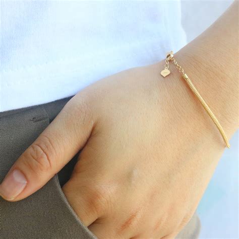 18k 파인 와이어 팔찌 290000원 아몬즈 주얼리