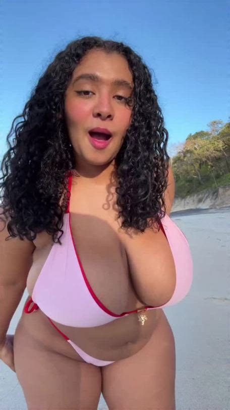 Karla Estefany Turner Tumbex