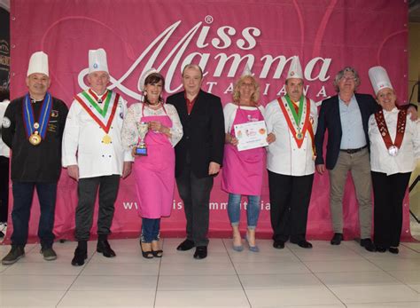 Premio Per Una Mamma Di Cesenatico Livingcesenatico It