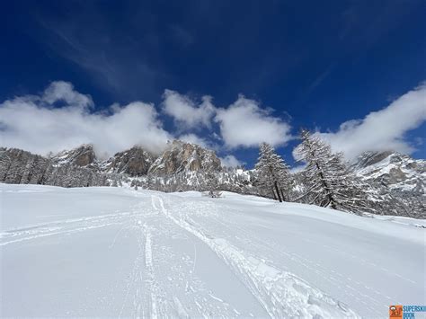 Fuoripista Forcelles Discesa Freeride Di Fronte Al Sella In Alta Badia