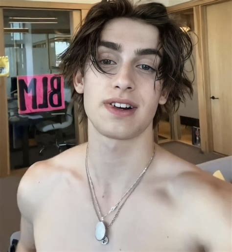 Asheraviangel On Tumblr Johnny Orlando