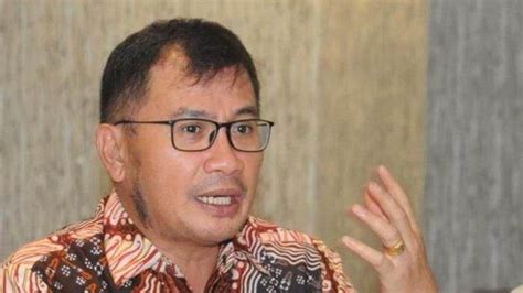 Ferry Liando Terpilih Sebagai Dekan Fispol Unsrat Periode 2024 2028