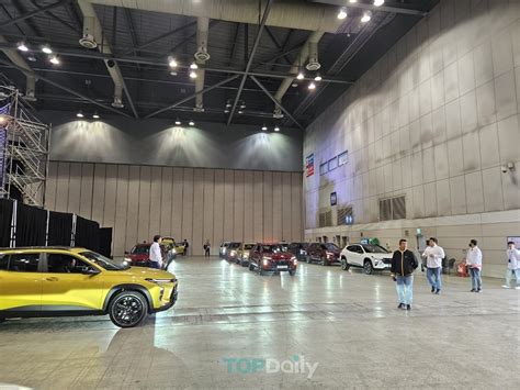 세단과 Suv의 완벽한 조화 트랙스 크로스오버