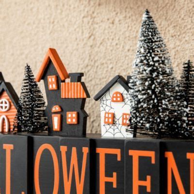 Glitzhome 14l Halloween Wooden Halloween Haunted House Table Sign