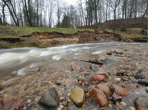 Despite Spatial Proximity Riverbed Sediments And River Water Have