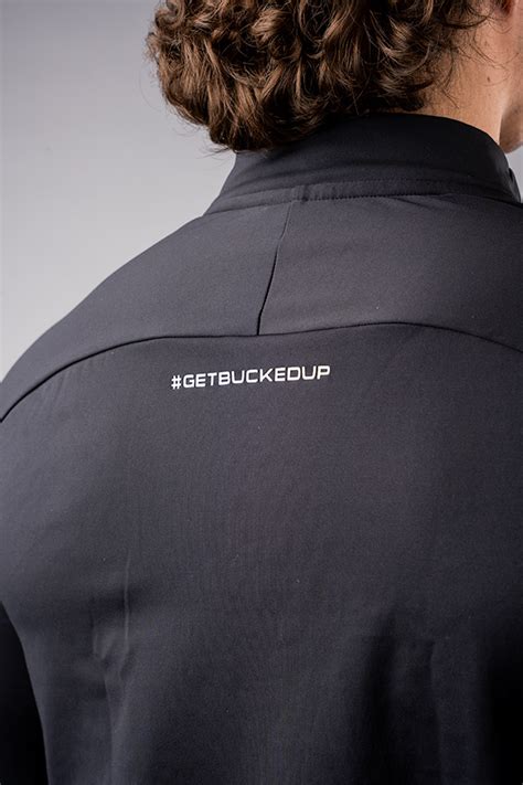 compression zip long sleeve bucked up