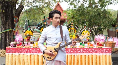 อลังการงดงาม เบิ้ล ปทุมราช ร่ายเพลงพิณบวงสรวง ถวายพ่อปู และแม่ย่าพญานาค ณ วัดป่า คลอง 11 จ