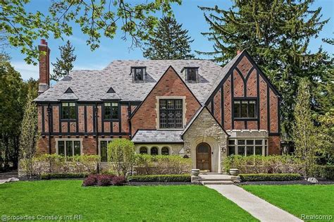 1930 Tudor Homes Tudor House Plan 2 Bedrooms 1 Bath 2322 Sq Ft