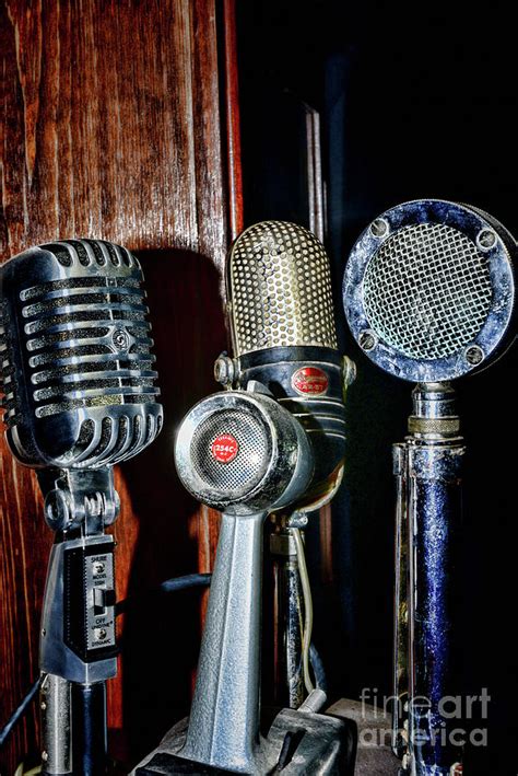 Retro Microphone With Stand