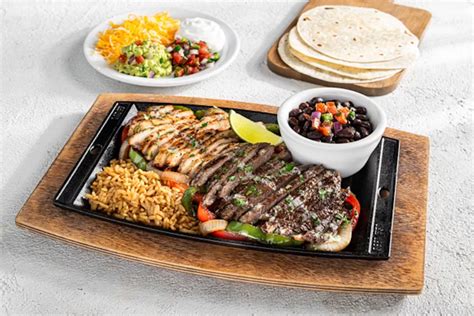 Chicken Fajitas Price Calories And Nutrition Chilis Menu