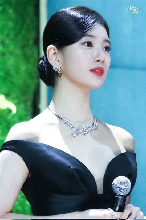수지 팬카페 시월애 On Twitter Bae Suzy Asian Celebrities Celebrities