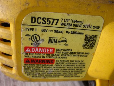 DEWALT DCS577 FLEXVOLT 60V MAX 7-1/4" Worm Drive Style Saw (Tool Only ...