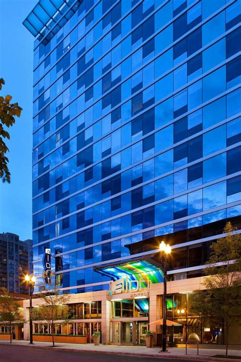 Aloft Chicago Downtown River North Hotel Chicago Il Compare
