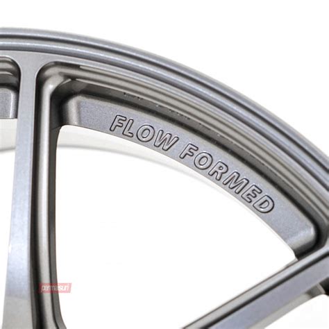 Permaisuri KÖnig Heliogram Titanium Metallic 18