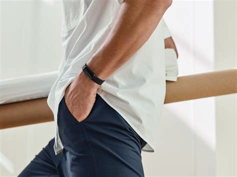 Fitbit Luxe Fitness Wellness Tracker Blends Fashion And Holistic Health Gadget Flow