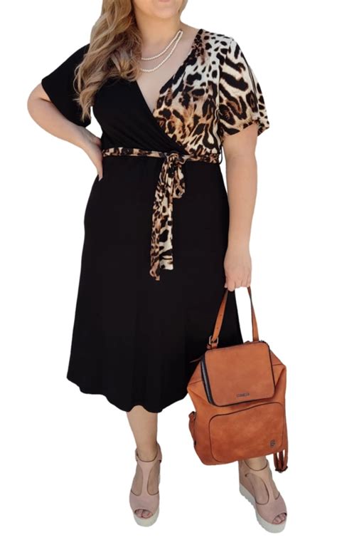 Plus Size ΡΟΥΧΑ ΓΙΑ ΚΑΛΕΣΜΕΝΗ ΣΕ ΓΑΜΟ ΚΑΙ ΒΑΠΤΙΣΗ