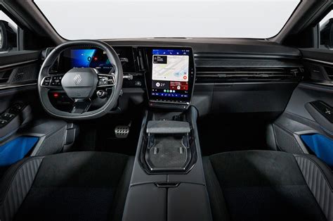Renault Rafale Flagship Coupe Suv Priced From £38195 Autocar